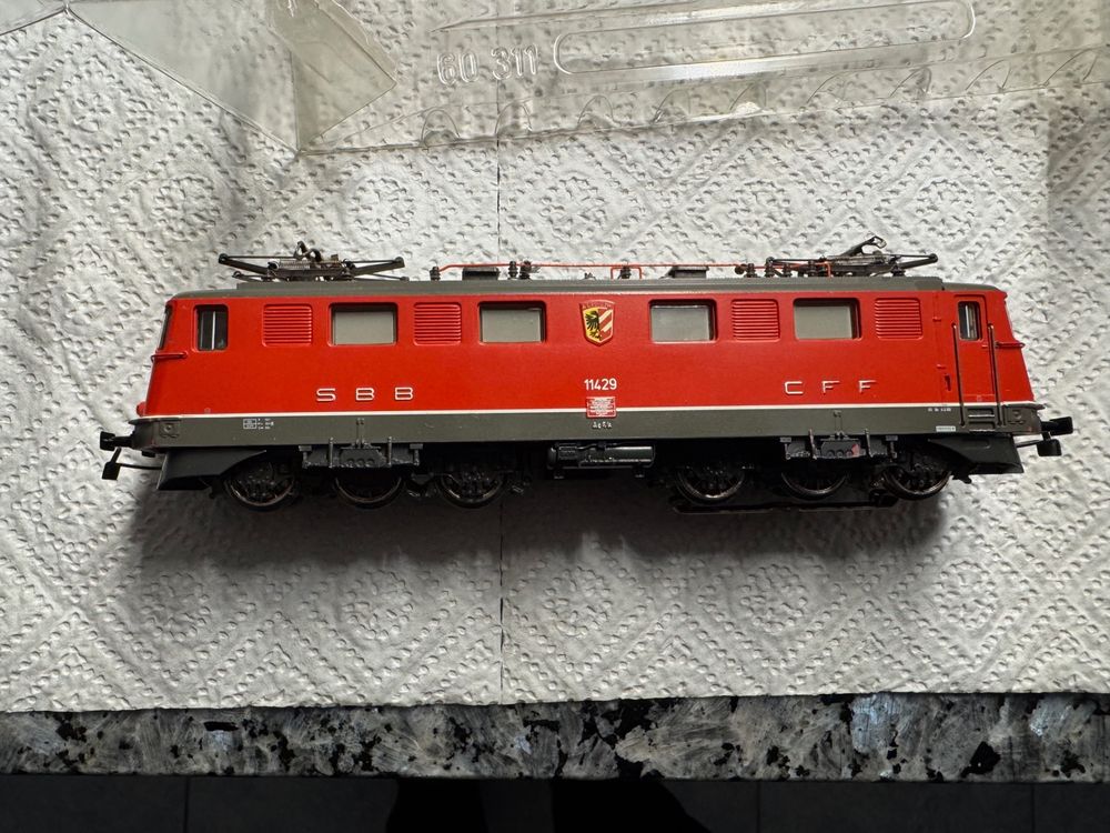 1 Lokomotive Märklin Ae 6/6 3332 mit OVP (Gebraucht) in Bronschhofen ...