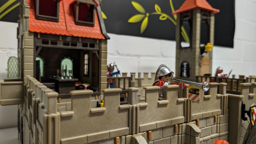 Playmobil Ritterburg 3450 komplett mit Vintage Figuren | Kaufen auf Ricardo