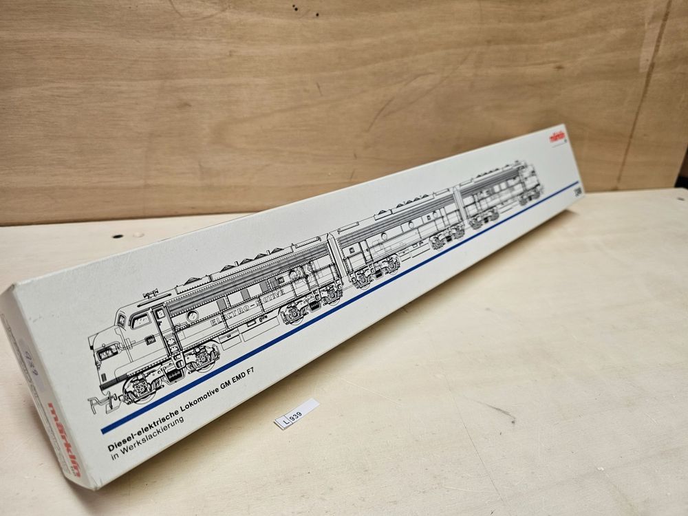 Märklin 3349 - Diesel-Elektro Lok GM EMD F7 - Supermodel (Neu und ...