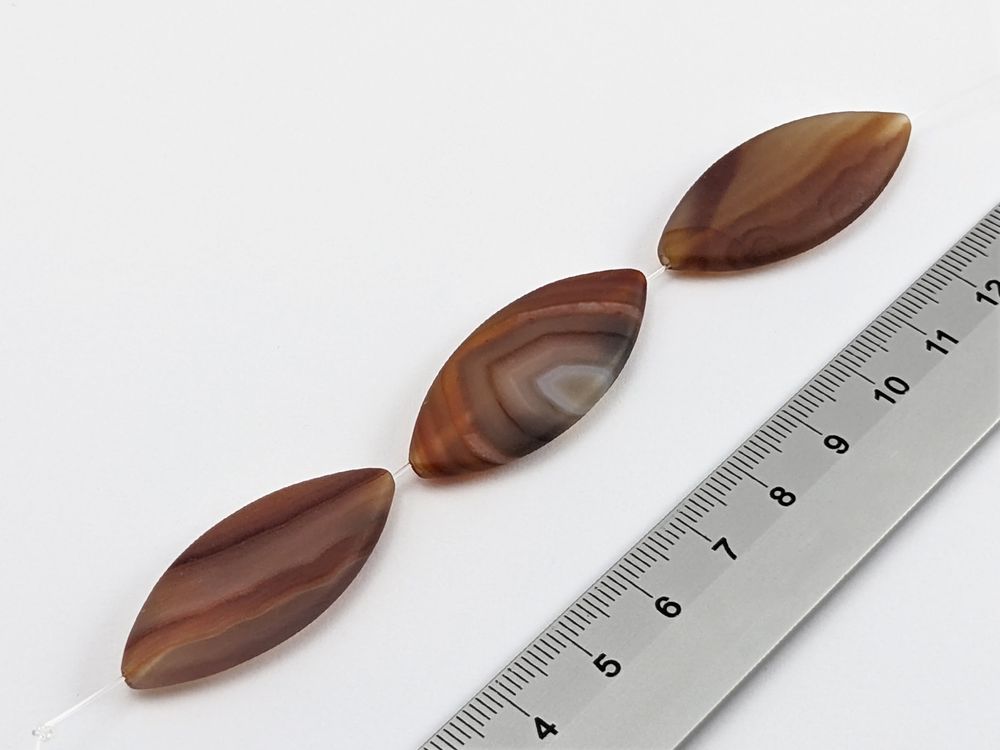 Karneol ovale Perlen mattiert 38mm 3Stk. (Neu und originalverpackt) in Meilen für CHF 6 – mit ...