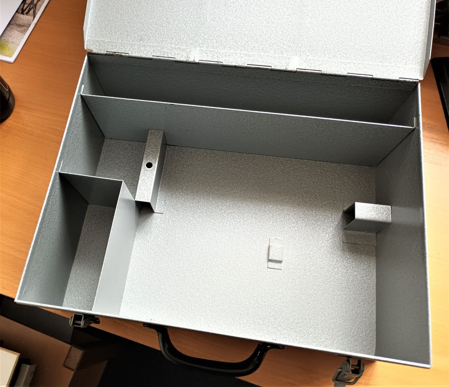 Hilti Torna Stahlblech-Maschinenkoffer leer 70-er Jahre (Gebraucht) in ...