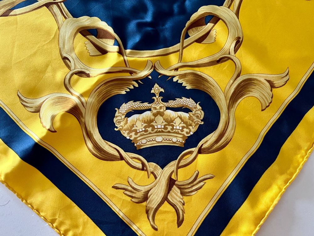 HERMES Foulard/Carré 90x90 *Crown*, 1969, avec box orange | Kaufen auf ...