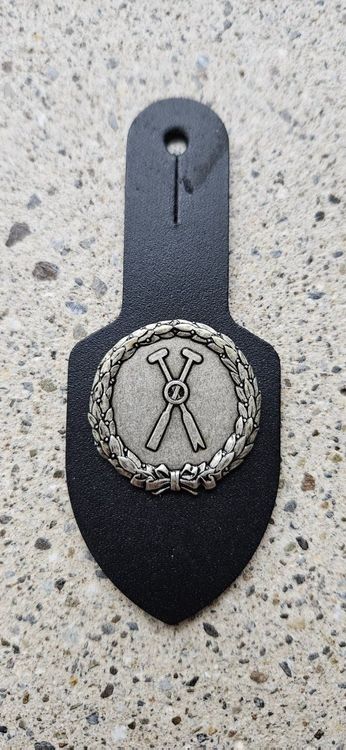 Brustanhänger Tenü Ausgang *** | Kaufen auf Ricardo