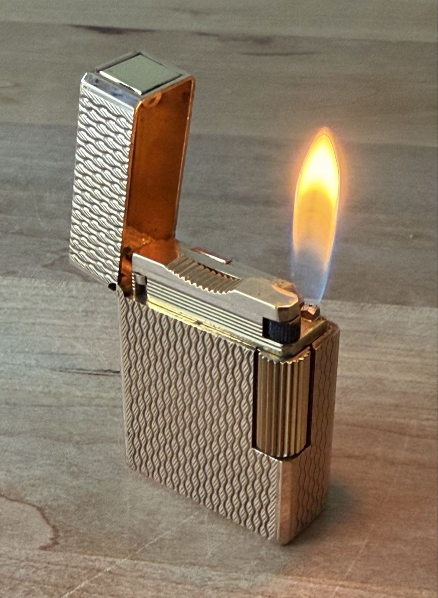 restauriertes original S.T. Dupont Ligne 1 Feuerzeug (Gebraucht) in ...