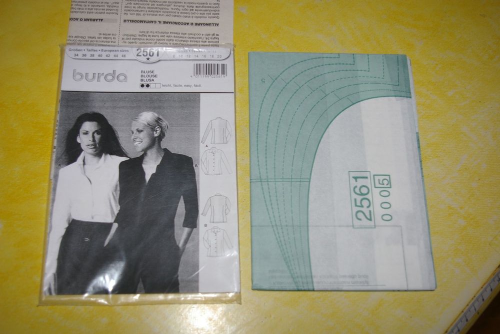 burda 2561 (Neu und originalverpackt) in für CHF 2 – mit Lieferung auf ...