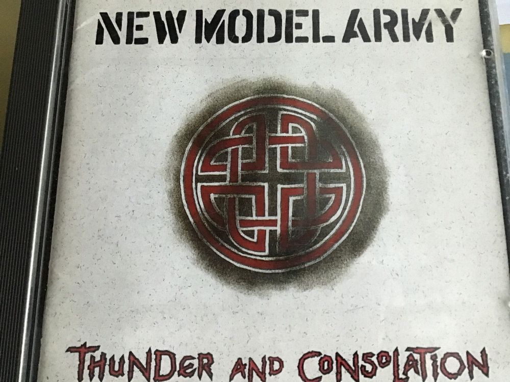 New Model Army (Gebraucht) in Thierachern für CHF 1 – mit Lieferung auf ...