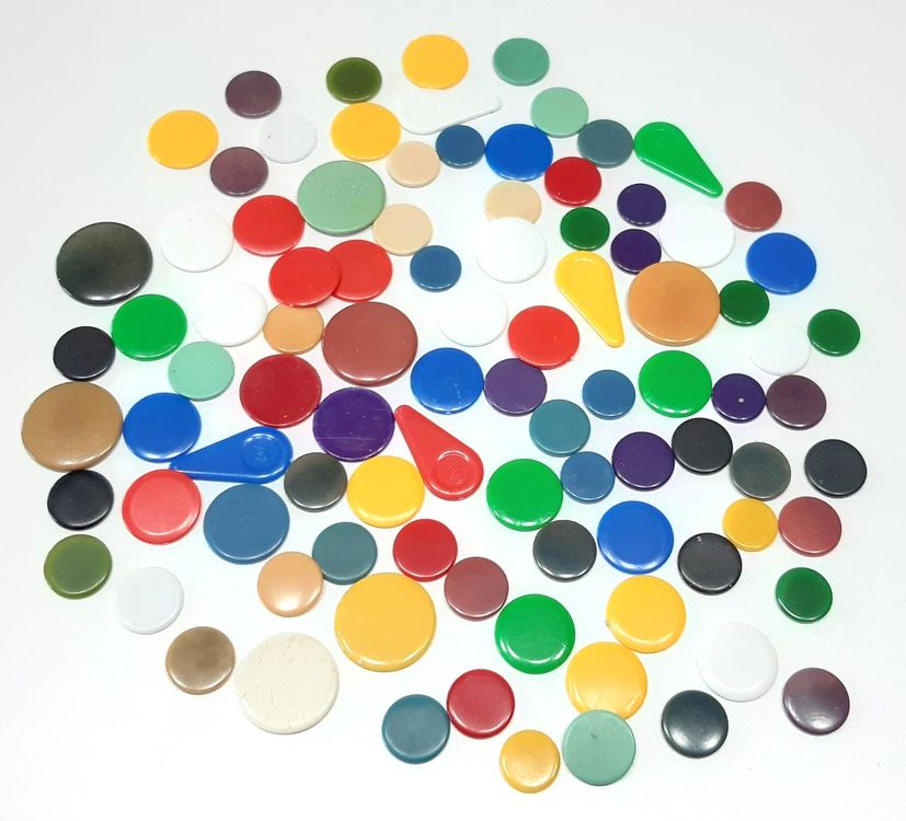 Spielchips in verschiedenen Größen - Puces pour jouer (Gebraucht) in ...