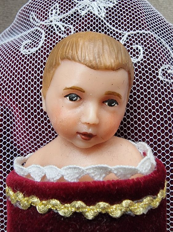 Jesuskind,Christkind,Fatschenkind (Gebraucht) in Basel für CHF 19 – mit ...