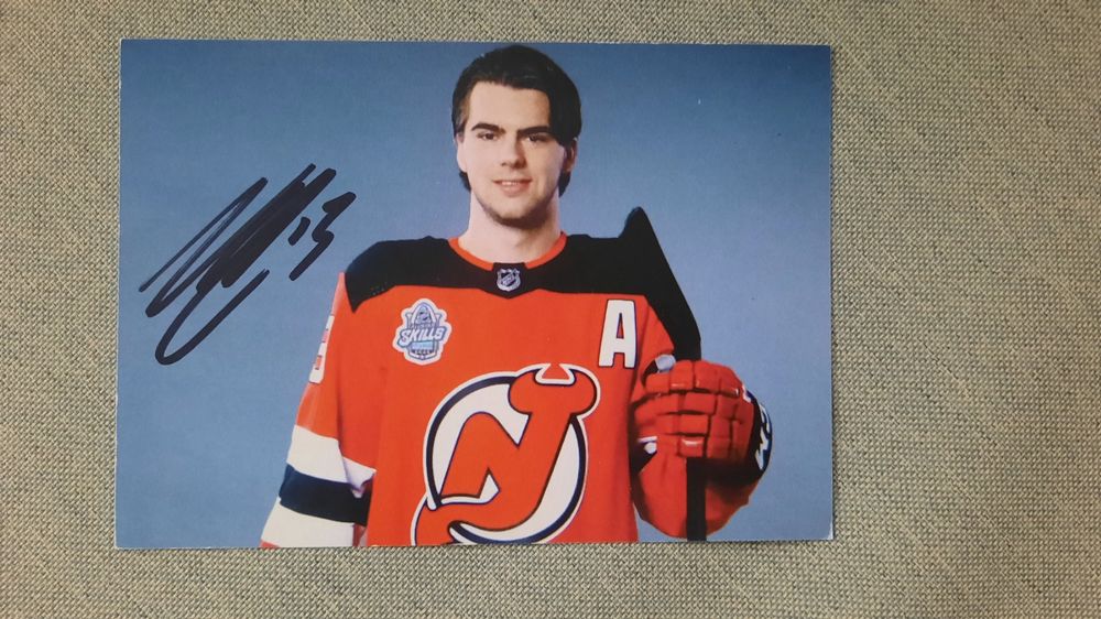 Autogrammkarte Nico Hischier (Gebraucht) in Schmerikon für CHF 8 – mit ...