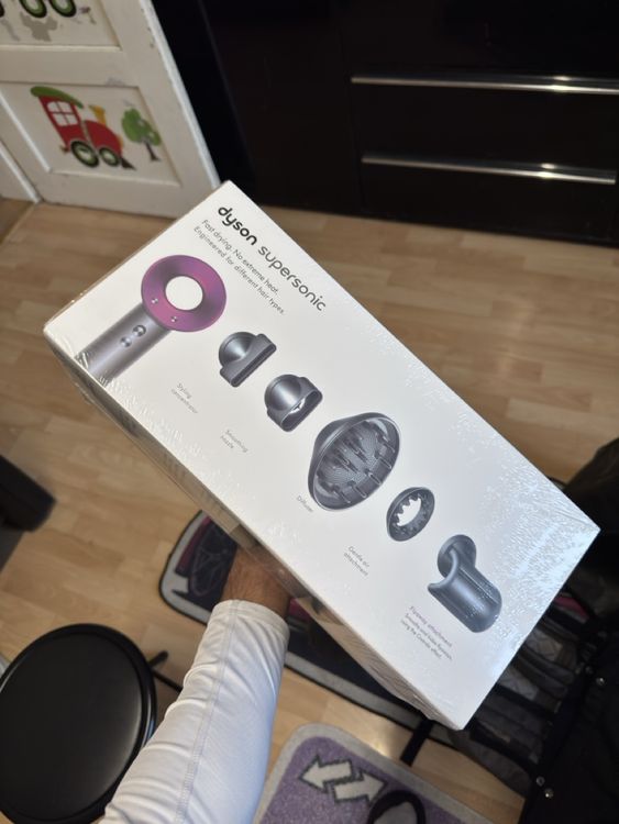 Dyson Supersonic HD08 (Neu und originalverpackt) in Adliswil für CHF 205 – mit Lieferung auf ...