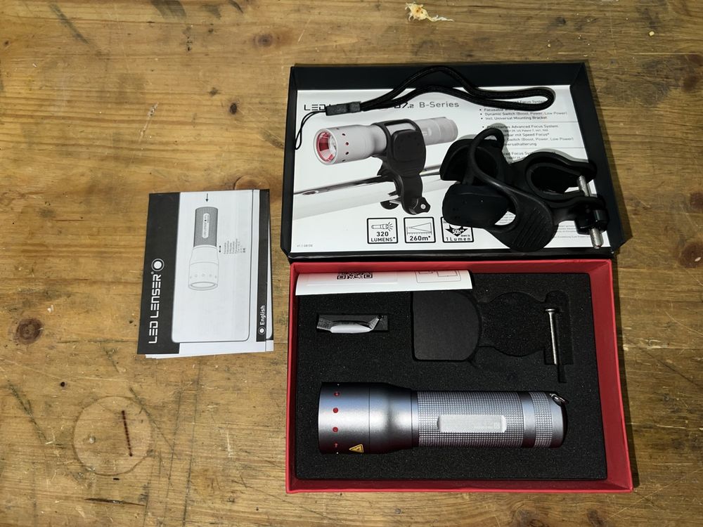 LEDLENSER B7.2 Velo Taschenlampe mit Bike Halterung (Neu und ...