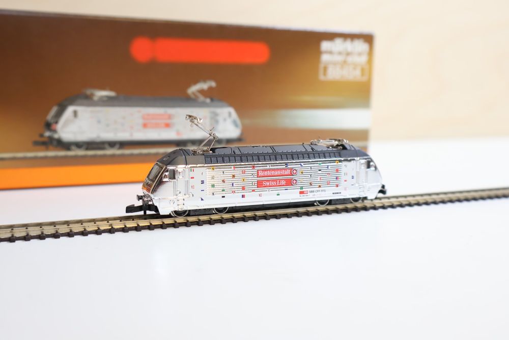 Märklin mini club SBB Re 460 "Swiss Life" E-Lok 88454 (D'occasion) à ...