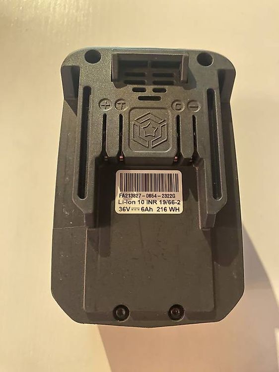 Taski Lithium Akku 36V 6.0Ah (Gebraucht) in Flaach für CHF 240 – nur ...