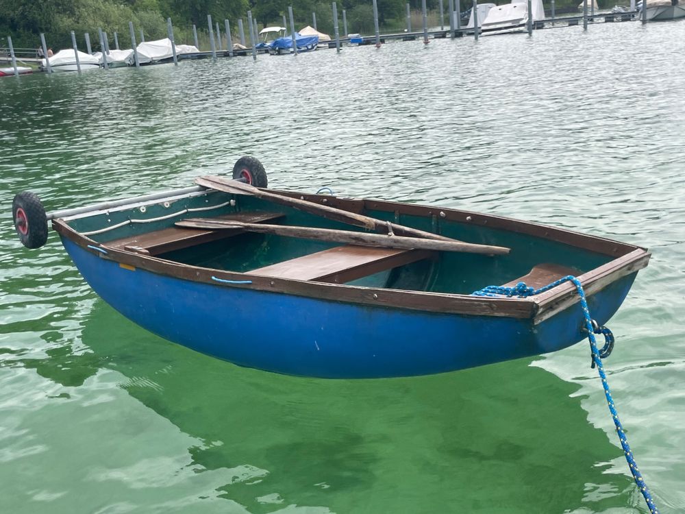 Leichtes Ruderboot Als Beiboot