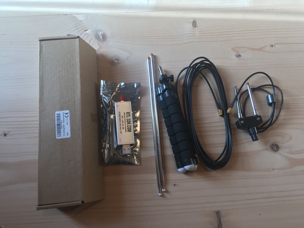 RTL 2832U Tuner USB Dongle mit Antennenset (Gebraucht) in Fräschels für ...