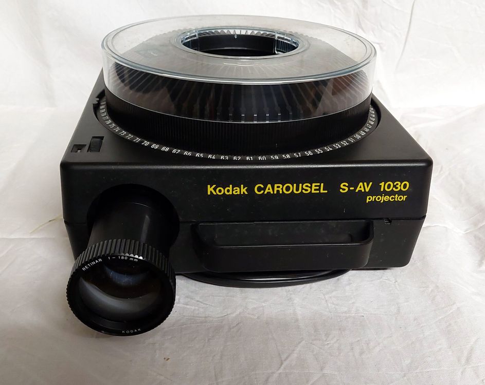 Dia-Prjektor KODAK Carousel S-AV 1030 (Gebraucht) in Heimberg für CHF 80 – nur Abholung auf ...