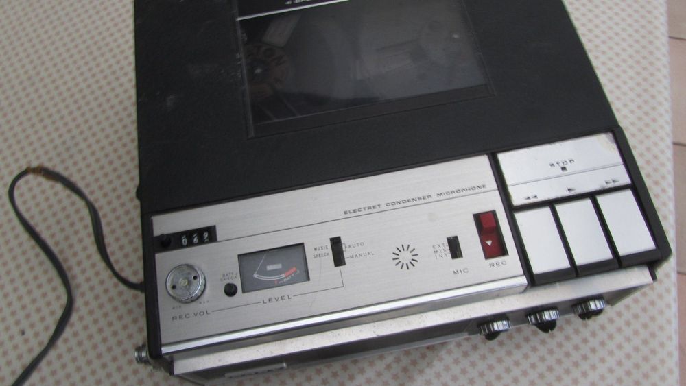 SONY TC-800B (Gebraucht) in Habsburg für CHF 1 – mit Lieferung auf ...