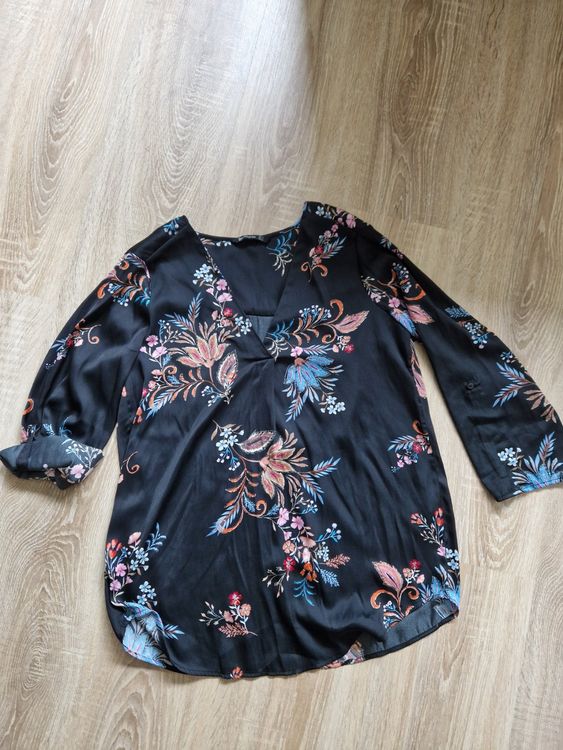 Stradivarius bluse mit Blumen | Kaufen auf Ricardo