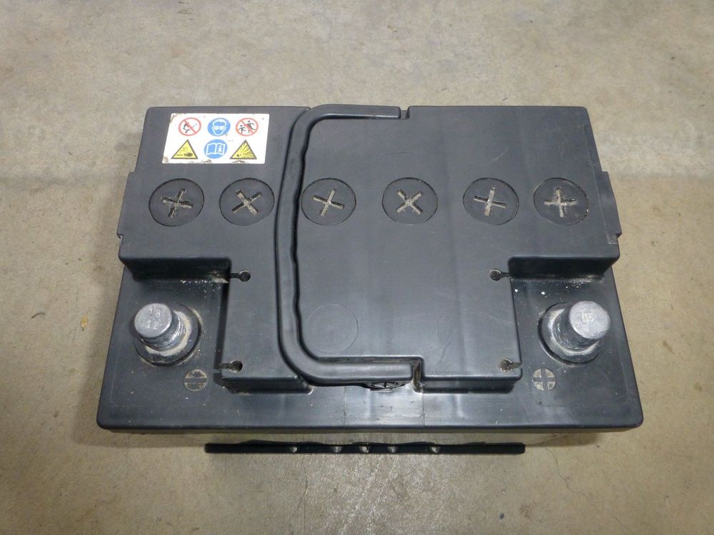 Autobatterie OKAY 12V 55Ah 255A 420A(EN) | Kaufen auf Ricardo