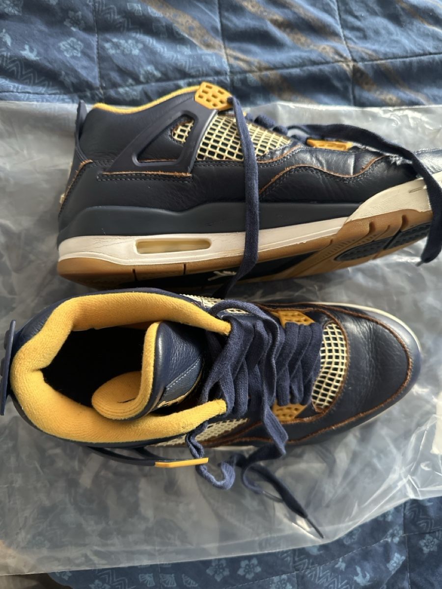 Nike Air Jordan 4 Retro (Gebraucht) in Trimmis für CHF 50 – mit ...