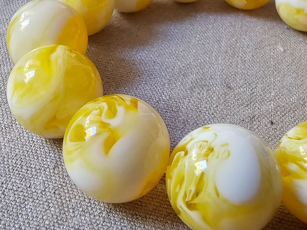 Armband 18 mm Kugeln wie Bernstein butterscotch weiß groß (Neu (gemäss ...