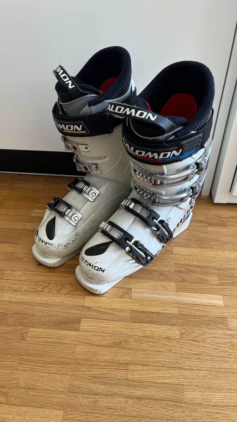 Salomon X3 JR Pro Boots, size 26.0 flex 110 (Gebraucht) in St-Sulpice ...