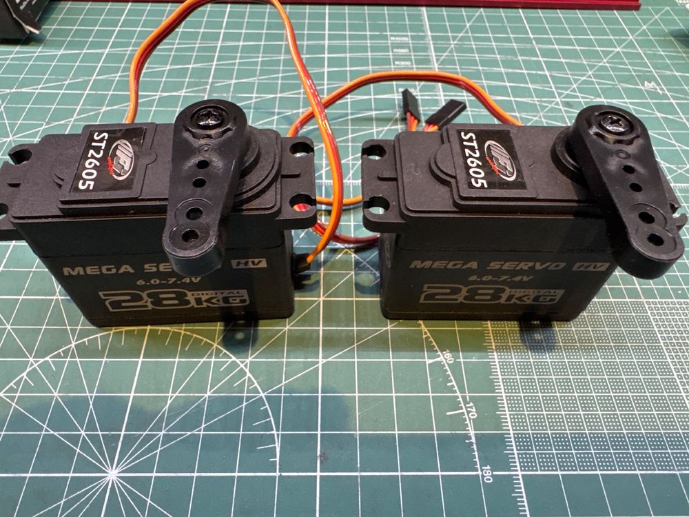 2 Mega Servo FG ST2605 HV (Neu (gemäss Beschreibung)) in Forel-sur ...