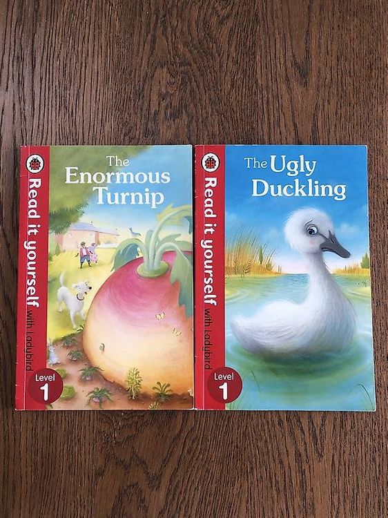 Various baby/children items/books (Gebraucht) in Zurich für CHF 30 – nur Abholung auf Ricardo kaufen