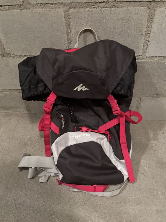 Sac à dos Quechua Forclaz 20 Air (Gebraucht) in Gampelen für CHF 8 – mit Lieferung auf Ricardo ...