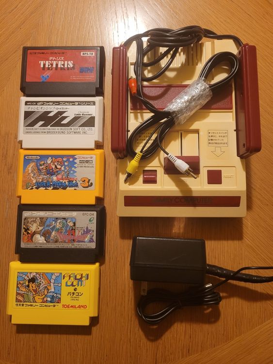Nintendo Famicom Japan NES mit Mario Bros 3 + 4 weitere (Gebraucht) in ...