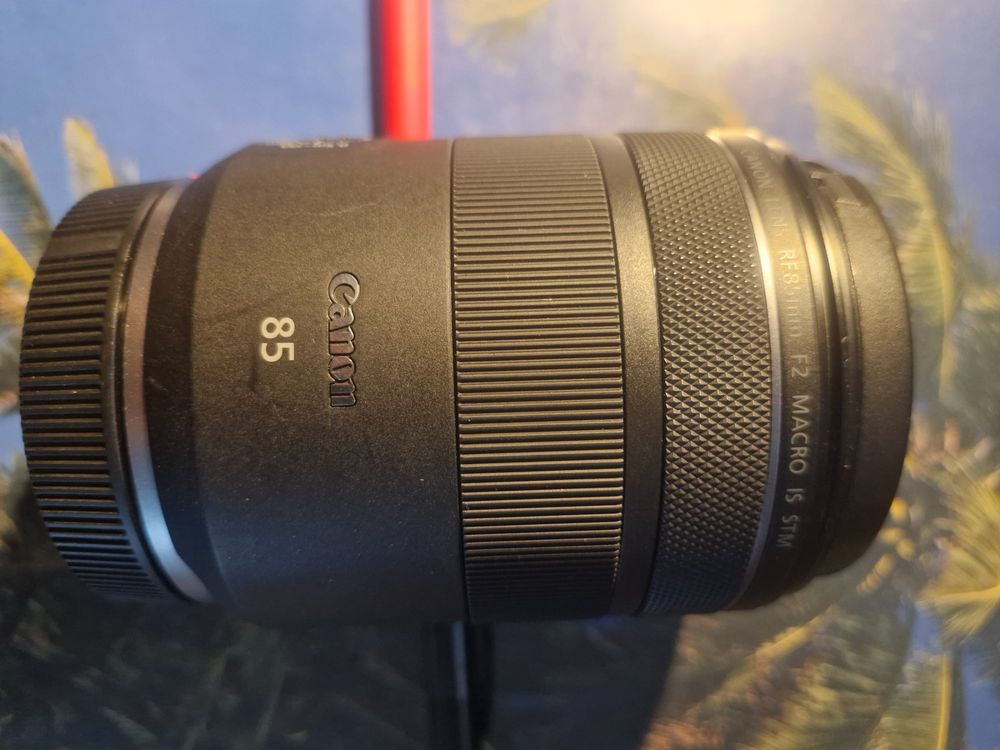 Canon RF 85mm F/2.0 Makro IS STM (Gebraucht) in Kloten für CHF 370 ...