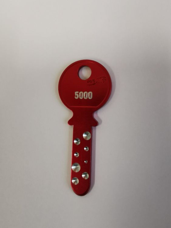 KABA 8 - 5000er Schlüssel in rot - 10.- (Neu und originalverpackt) in ...