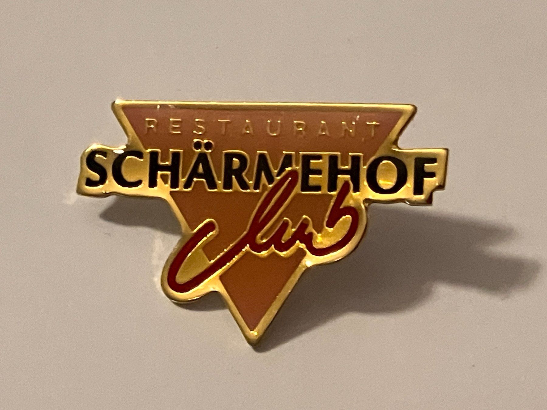 1 Pin Restaurant Schärmehof Club (Gebraucht) in Basel für CHF 1 – mit ...