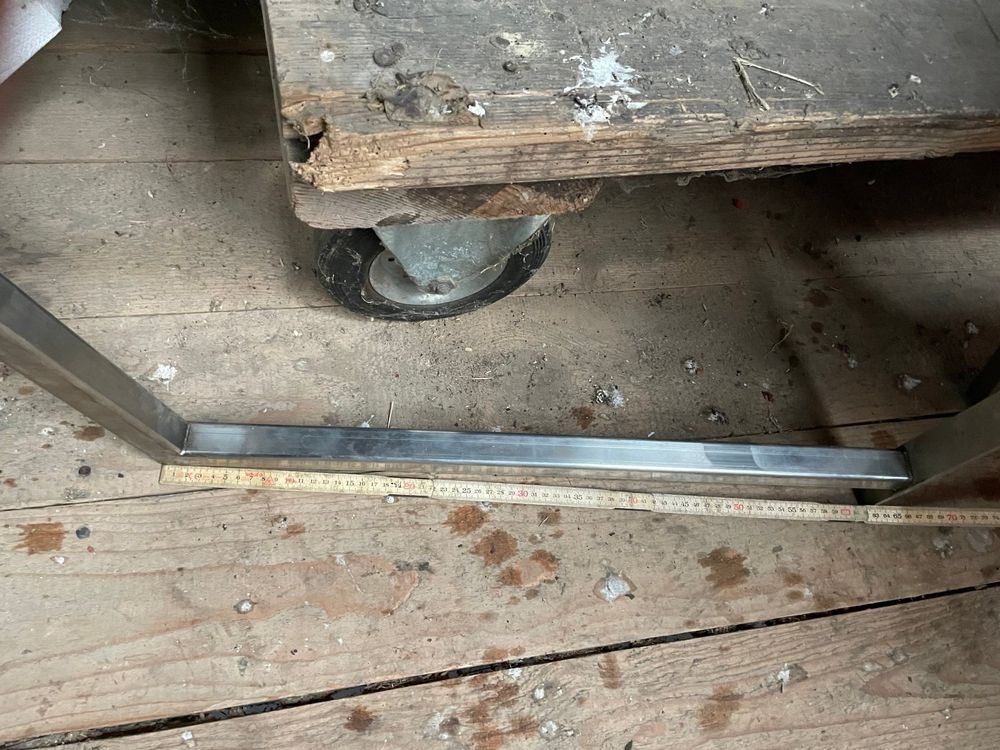 Wandhalter Edelstahl für Regal 4kt. Rohr 30x30 (paar) Los 8 (Gebraucht ...