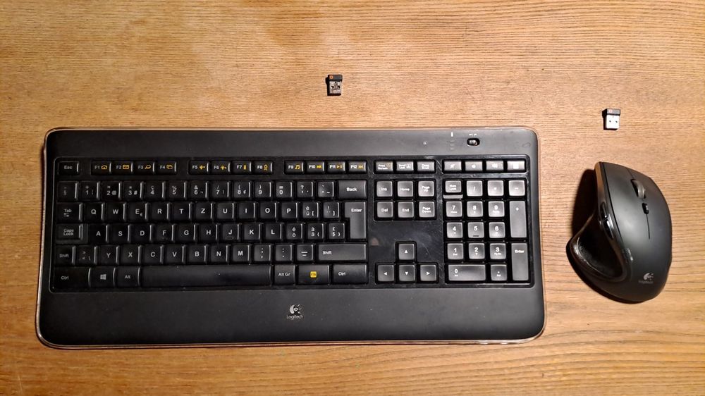 Funk Tastatur und Maus Logitech K800 und Perfomance MX (Gebraucht) in ...