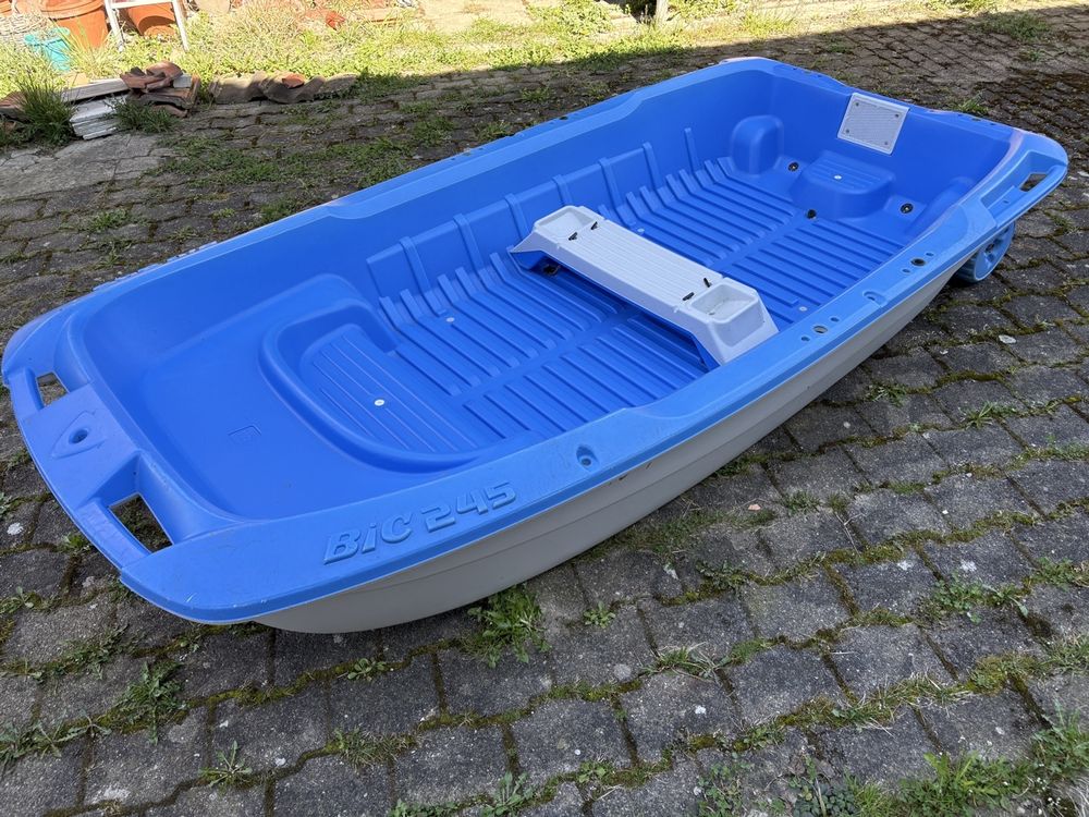 BIC 245 Beiboot / Ruderboot mit Rädern & Ruder (Gebraucht) in Oppikon ...
