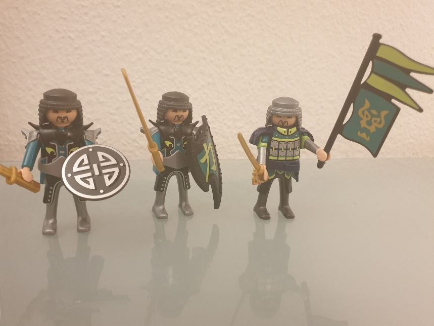Playmobil - 8 Stück - Ninja Sumarai mit Ausrüstung - wie Neu (Gebraucht ...