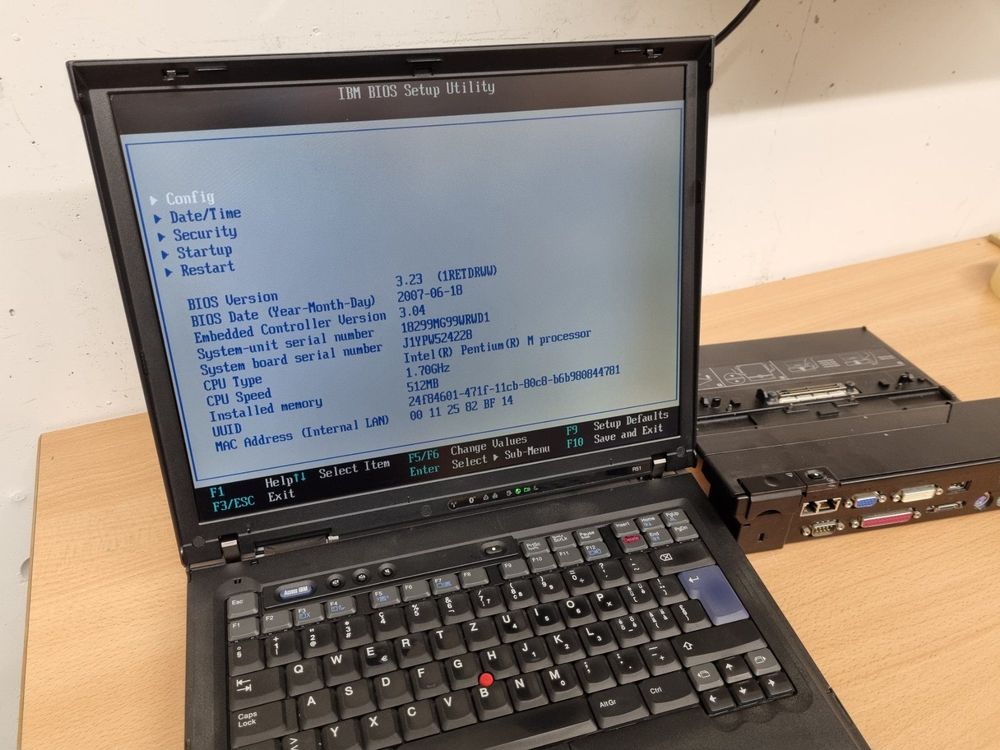 IBM Thinkpad R51 inkl. Docking ab 1.- | Kaufen auf Ricardo
