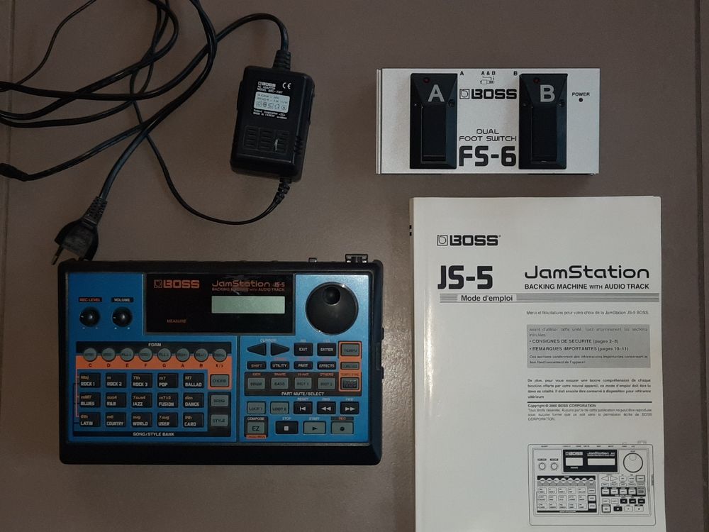 Boss jam Station J5-5 (backing track machine) (Gebraucht) in Nuvilly ...