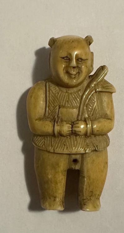 Antike Asiatische Handgeschnitzte Skulptur (Gebraucht) in Root für CHF 19 – mit Lieferung auf ...