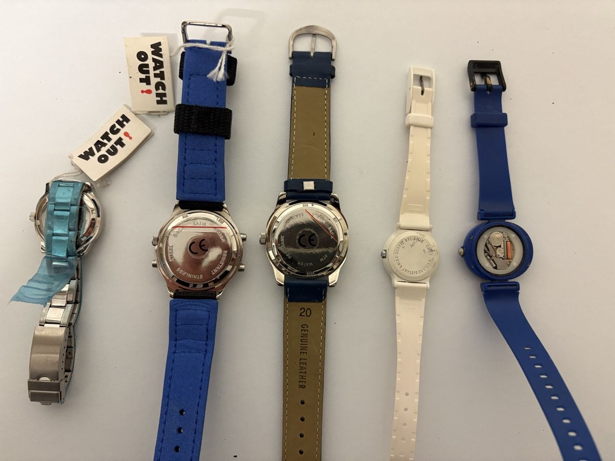 Uhren-Set: Vintage Swiss Military & Watch Out, (Gebraucht) in Brittnau ...