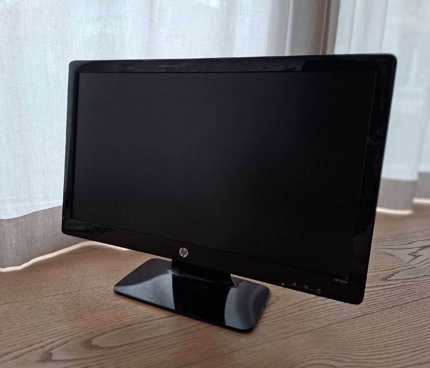 HP 2311x Monitor, gebraucht, funktioniert einwandfrei! (Gebraucht) in ...