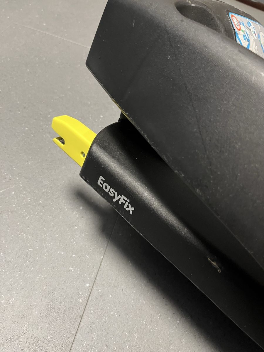 Base Isofix Maxi Cosi CabrioFix - Sécurité Bébé 👶 (Gebraucht) in ...