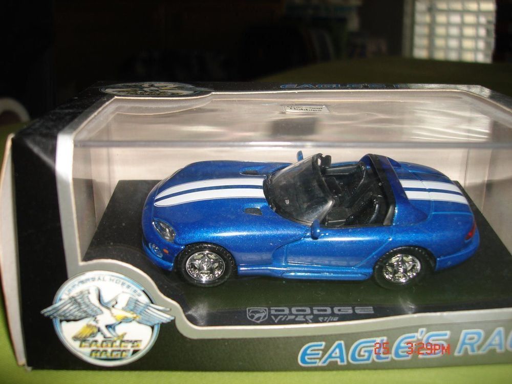 1:43 Eagles Race Dodge Viper Targa 1996 blue white Stripes (Neu und ...