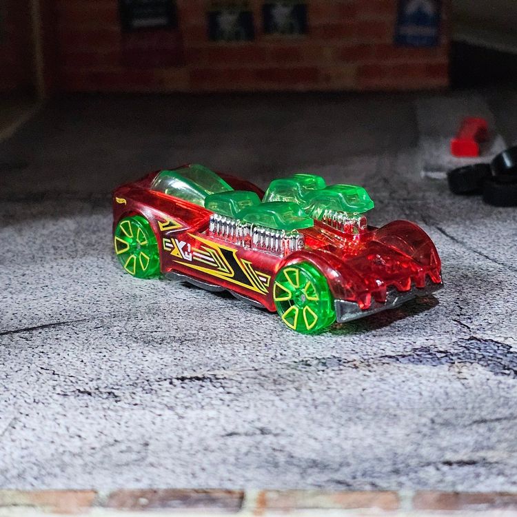 Hot Wheels Loose what - 4 - 2 (Gebraucht) in rolle für CHF 3 – mit ...