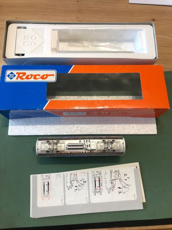 Roco 43631 SBB Fe 4/4 18518 blau/weiss ESU LokPilot LED Bel. (Neu ...