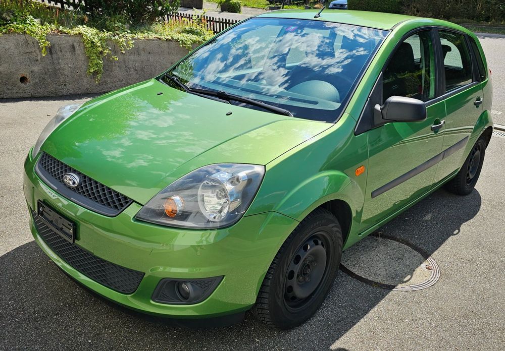 FORD Fiesta 1.6 16V mit toller Sound Anlage | Kaufen auf Ricardo