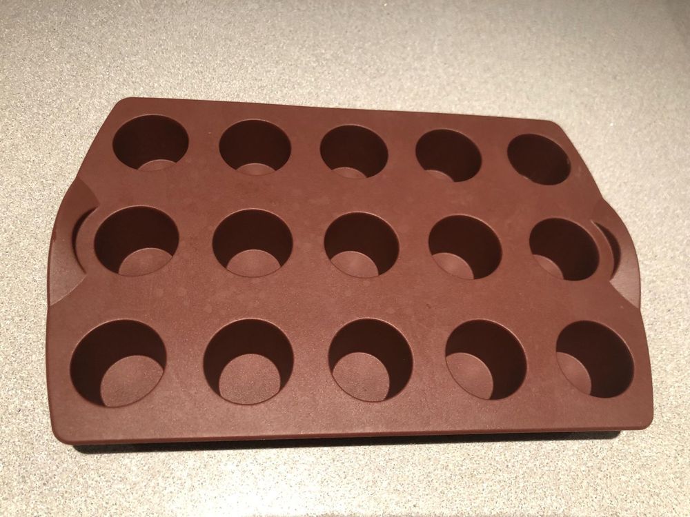SILIKONBACKFORM TUPPERWARE Muffins | Kaufen auf Ricardo