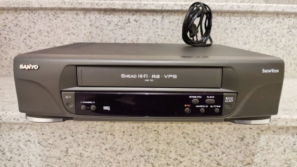 VHS-Videorecorder SANYO VHR-757G - 6 Head HiFi Stereo | Kaufen auf Ricardo