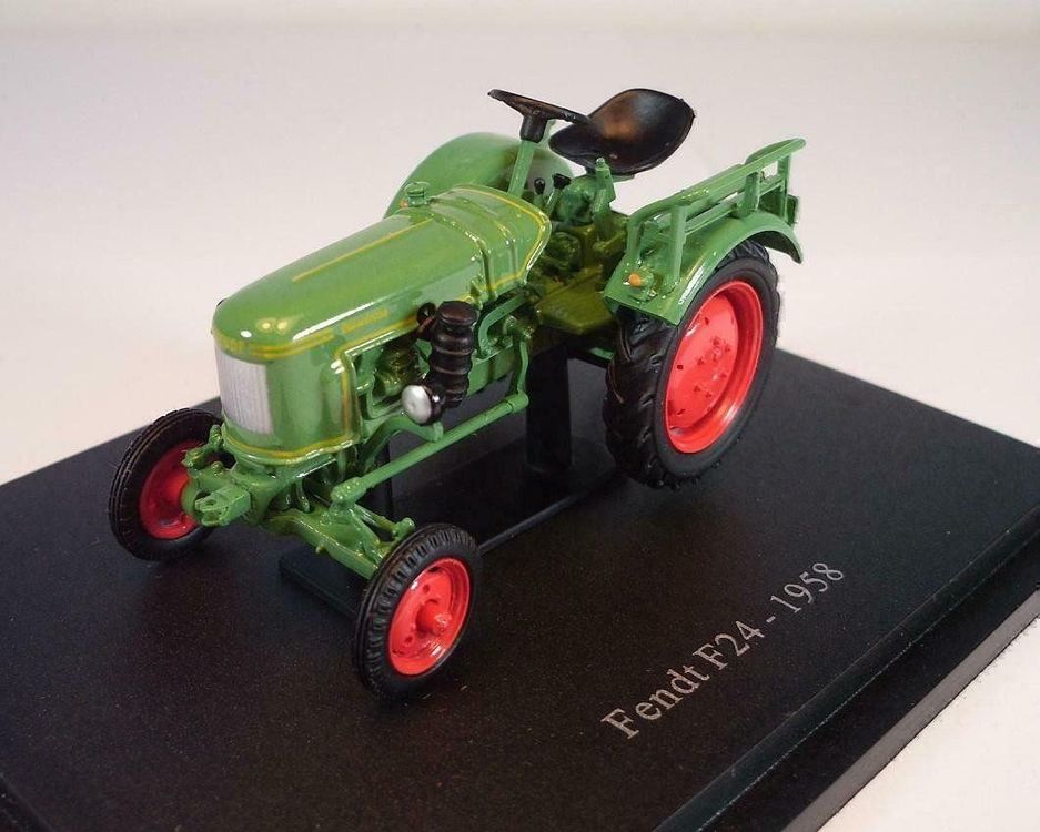 Fendt F24 Dieselross Traktor 1955-1958 grün / rot 1:43 | Kaufen auf Ricardo